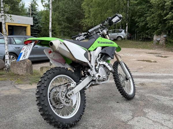 Green Kawasaki KLX 2010 in Vilnius, with an engine capacity of 0.45 L and mileage of 2 thousand km for 3950 €, photo 5 on AUTOMOTO.COM.LV