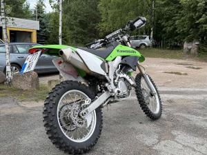 Green Kawasaki KLX 2010 in Vilnius, with an engine capacity of 0.45 L and mileage of 2 thousand km for 3950 €, photo 6 on AUTOMOTO.COM.LV
