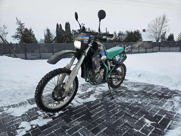 Kawasaki KLX 1993 Prienai, ar dzinēja tilpumu 0.65 L un nobraukumu 60 tūkst. km par 2200 €, foto 1 vietnē AUTOMOTO.COM.LV