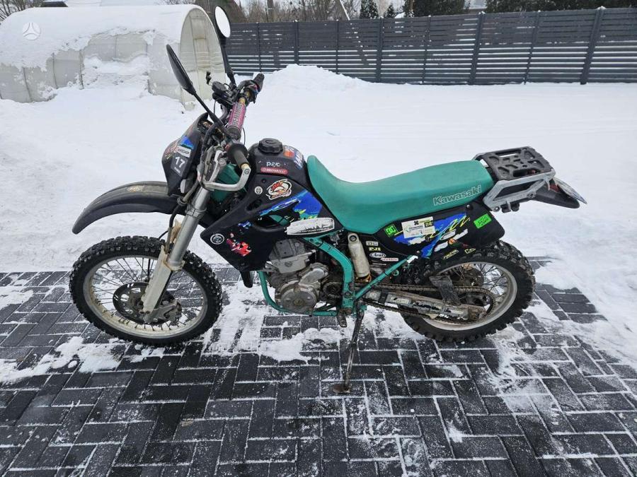 Kawasaki KLX 1993 Prienai, ar dzinēja tilpumu 0.65 L un nobraukumu 60 tūkst. km par 2200 €, foto 2 vietnē AUTOMOTO.COM.LV