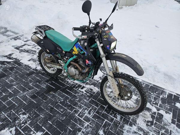 Kawasaki KLX 1993 Prienai, ar dzinēja tilpumu 0.65 L un nobraukumu 60 tūkst. km par 2200 €, foto 4 vietnē AUTOMOTO.COM.LV