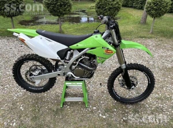 Kawasaki KX 250F 2004 Bauska, ar dzinēja tilpumu 0.25 L un nobraukumu 0 tūkst. km par 2250 €, foto 1 vietnē AUTOMOTO.COM.LV