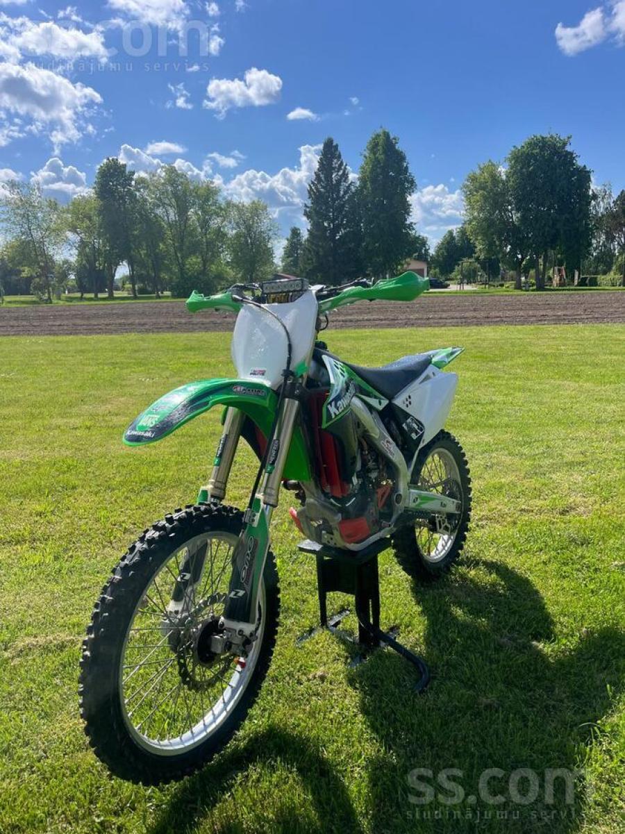Кавасаки KX 250F 2007 в Мадона, объемом двигателя 0.25 л и пробегом 0 тыс. км за 2000 €, фото 1 на AUTOMOTO.COM.LV
