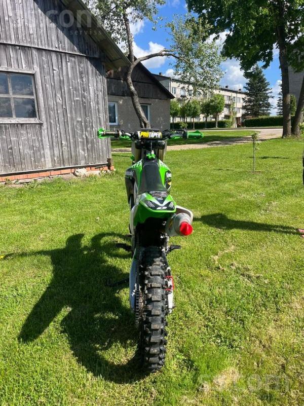 Кавасаки KX 250F 2007 в Мадона, объемом двигателя 0.25 л и пробегом 0 тыс. км за 2000 €, фото 5 на AUTOMOTO.COM.LV