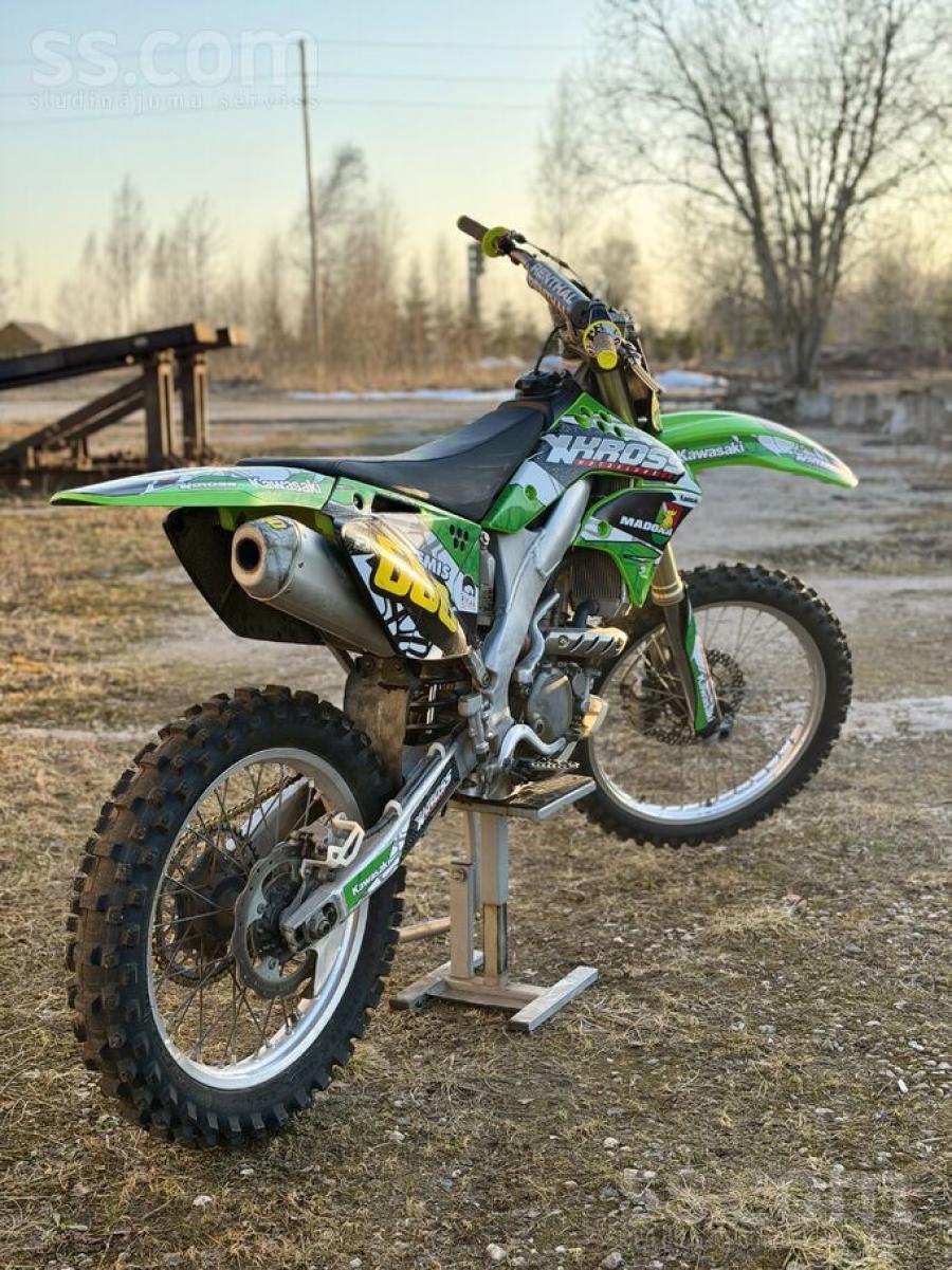 Kawasaki KX 250F 2007 Madona, ar dzinēja tilpumu 0.25 L un nobraukumu 0 tūkst. km par 2700 €, foto 4 vietnē AUTOMOTO.COM.LV
