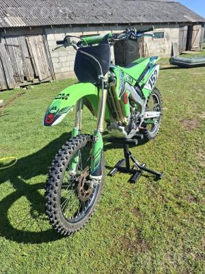 Kawasaki KX 250F 2008 in Jekabpils, with an engine capacity of 0.25 L and mileage of 0 thousand km for 1500 €, photo 3 on AUTOMOTO.COM.LV