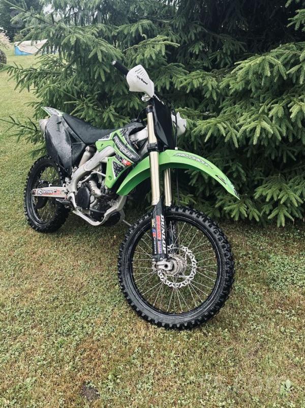Kawasaki KX 250F 2009 in Kuldiga, with an engine capacity of 0.25 L and mileage of 0 thousand km for 2300 €, photo 1 on AUTOMOTO.COM.LV