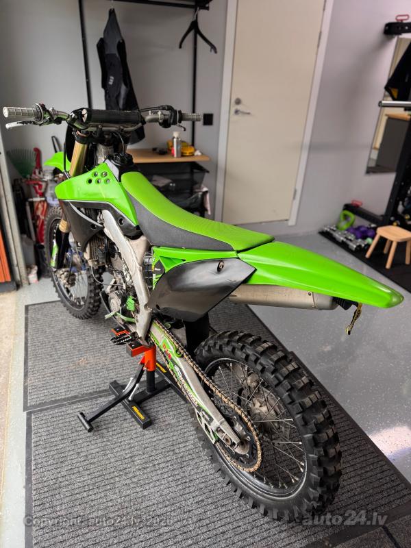 Кавасаки KX 250F 2011 в Таллин, объемом двигателя 0.25 л и пробегом 154 тыс. км за 1800 €, фото 2 на AUTOMOTO.COM.LV
