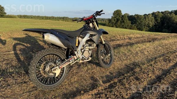 Kawasaki KX 250F 2011 Kuldīga, ar dzinēja tilpumu 0.25 L un nobraukumu 0 tūkst. km par 1800 €, foto 1 vietnē AUTOMOTO.COM.LV