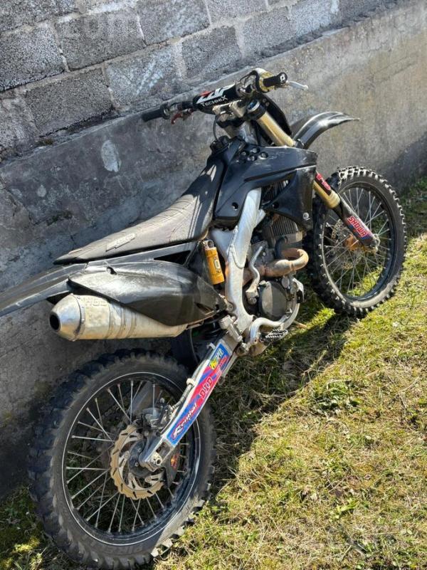 Кавасаки KX 250F 2012 в Рига, объемом двигателя 0.25 л и пробегом 0 тыс. км за 2050 €, фото 7 на AUTOMOTO.COM.LV