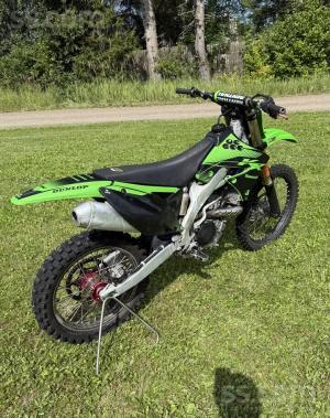 Kawasaki KX 250F 2012 Rīga, ar dzinēja tilpumu 0.25 L un nobraukumu 0 tūkst. km par 1850 €, foto 4 vietnē AUTOMOTO.COM.LV