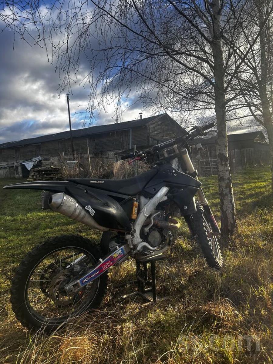 Kawasaki KX 250F 2013 in Dobele, with an engine capacity of 0.25 L and mileage of 0 thousand km for 1700 €, photo 2 on AUTOMOTO.COM.LV