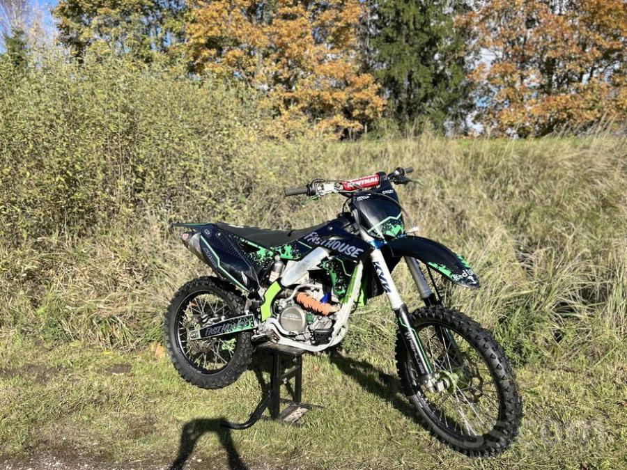 Kawasaki KX 250F 2016 in Riga, with an engine capacity of 0.25 L and mileage of 0 thousand km for 2950 €, photo 5 on AUTOMOTO.COM.LV