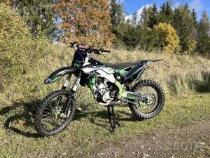 Kawasaki KX 250F 2016 in Riga, with an engine capacity of 0.25 L and mileage of 0 thousand km for 2950 €, photo 6 on AUTOMOTO.COM.LV