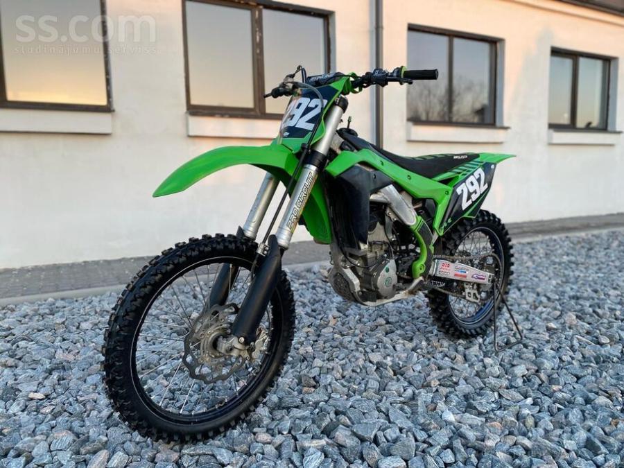 Кавасаки KX 250F 2018 в Огре, объемом двигателя 0.25 л и пробегом 0 тыс. км за 4100 €, фото 1 на AUTOMOTO.COM.LV