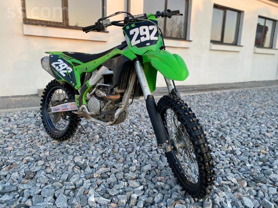 Кавасаки KX 250F 2018 в Огре, объемом двигателя 0.25 л и пробегом 0 тыс. км за 4100 €, фото 6 на AUTOMOTO.COM.LV