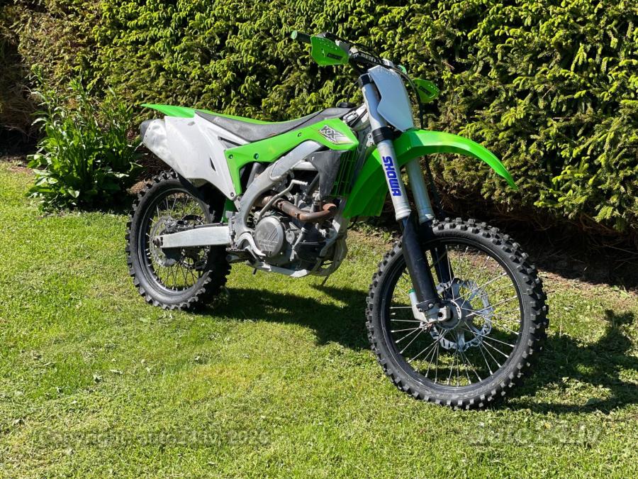 Green Kawasaki KX 450 2018 in Tallinn, with an engine capacity of 0.45 L and mileage of 145 thousand km for 3500 €, photo 1 on AUTOMOTO.COM.LV