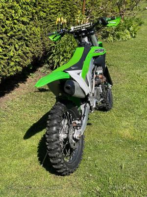 Green Kawasaki KX 450 2018 in Tallinn, with an engine capacity of 0.45 L and mileage of 145 thousand km for 3500 €, photo 10 on AUTOMOTO.COM.LV