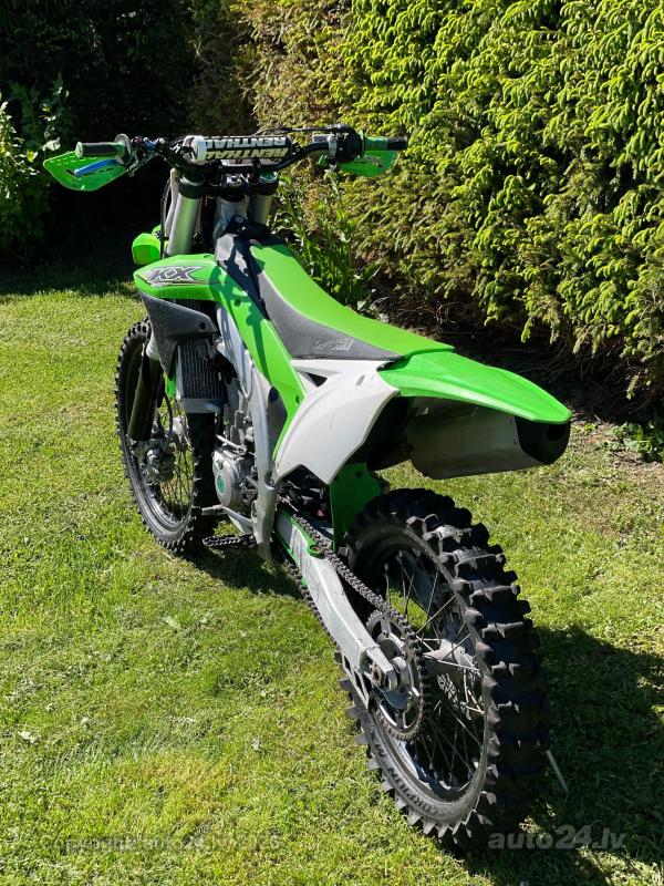 Green Kawasaki KX 450 2018 in Tallinn, with an engine capacity of 0.45 L and mileage of 145 thousand km for 3500 €, photo 10 on AUTOMOTO.COM.LV