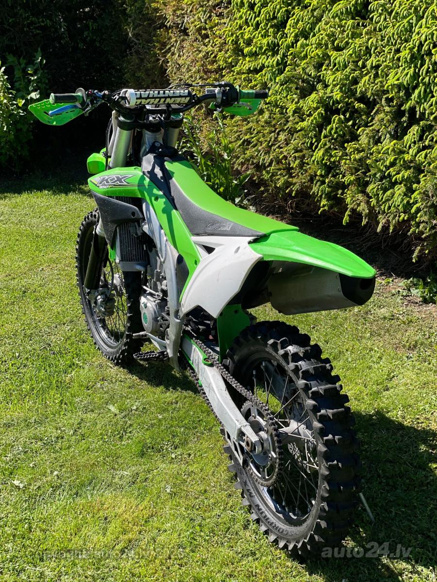 Green Kawasaki KX 450 2018 in Tallinn, with an engine capacity of 0.45 L and mileage of 145 thousand km for 3500 €, photo 11 on AUTOMOTO.COM.LV