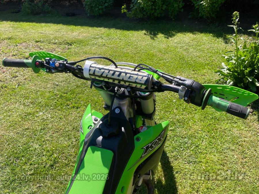 Green Kawasaki KX 450 2018 in Tallinn, with an engine capacity of 0.45 L and mileage of 145 thousand km for 3500 €, photo 19 on AUTOMOTO.COM.LV