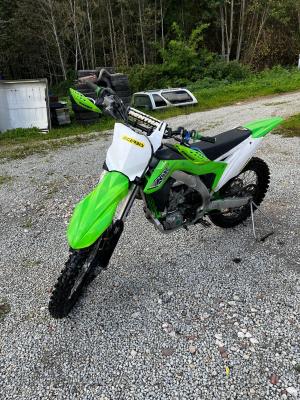 Green Kawasaki KX 450 2018 in Tallinn, with an engine capacity of 0.00 L and mileage of 0 thousand km for 3500 €, photo 4 on AUTOMOTO.COM.LV