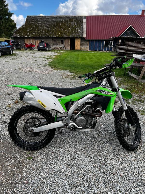 Kawasaki KX 450 2018 in Tallinn on AUTOMOTO.COM.LV Green Kawasaki KX 450 2018 in Tallinn, with an engine capacity of 0.00 L and mileage of 0 thousand km for 3500 €, photo 3 on AUTOMOTO.COM.LV