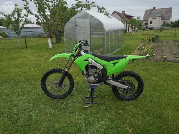 Зеленый Кавасаки KX 450 2023 в Вильнюс, объемом двигателя 0.45 л и пробегом 99 тыс. км за 3800 €, фото 4 на AUTOMOTO.COM.LV
