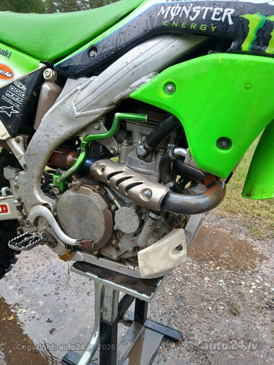 Кавасаки KX 450 2008 в Пярну, объемом двигателя 0.45 л и пробегом 0 тыс. км за 2000 €, фото 5 на AUTOMOTO.COM.LV