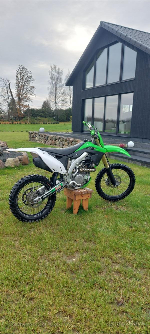 Kawasaki KX 450 2013 Jegeva, ar dzinēja tilpumu 0.45 L un nobraukumu 190 tūkst. km par 2500 €, foto 2 vietnē AUTOMOTO.COM.LV