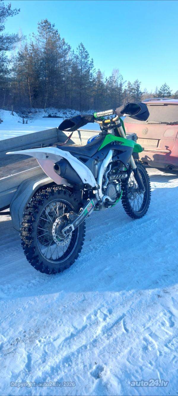 Kawasaki KX 450 2013 Jegeva, ar dzinēja tilpumu 0.45 L un nobraukumu 190 tūkst. km par 2500 €, foto 8 vietnē AUTOMOTO.COM.LV
