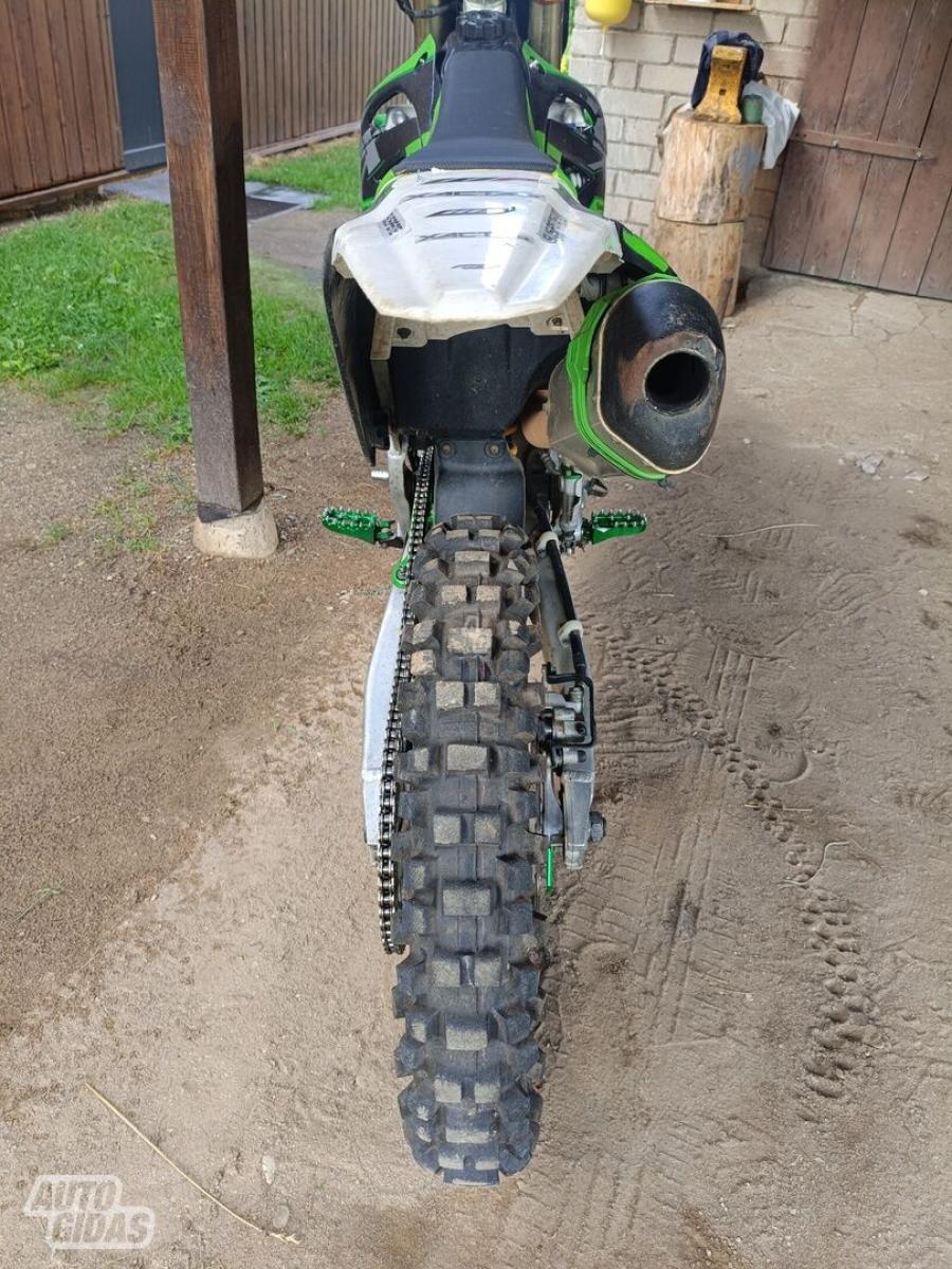 Kawasaki KX 450 2015 in Pasvalys, with an engine capacity of 0.00 L and mileage of 0 thousand km for 2299 €, photo 7 on AUTOMOTO.COM.LV