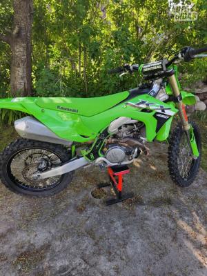 Kawasaki KX 450 2025 Šauļi, ar dzinēja tilpumu 0.45 L un nobraukumu 0 tūkst. km par 4450 €, foto 14 vietnē AUTOMOTO.COM.LV