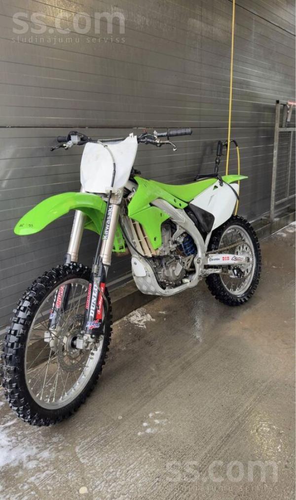 Kawasaki KX 450F 2007 in Riga, with an engine capacity of 0.45 L and mileage of 0 thousand km for 1700 €, photo 1 on AUTOMOTO.COM.LV