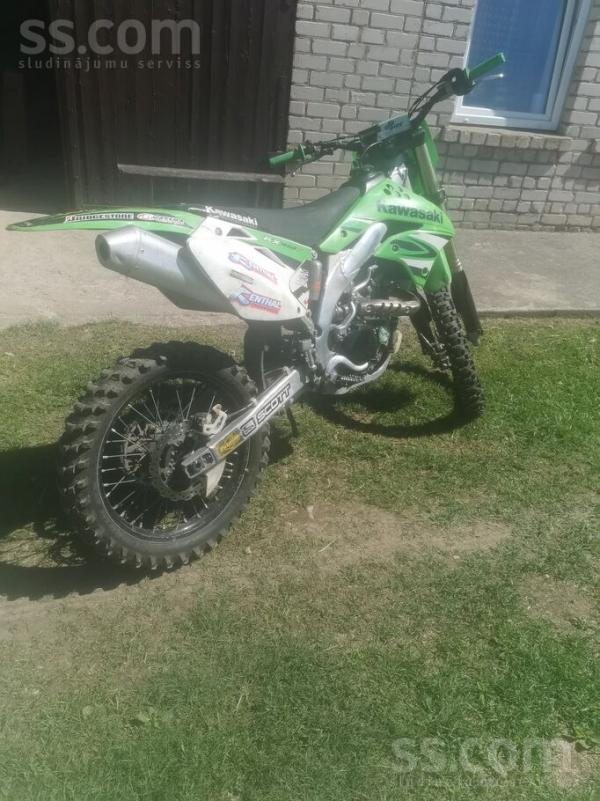 Kawasaki KX 450F 2008 in Rezekne, with an engine capacity of 0.45 L and mileage of 0 thousand km for 1950 €, photo 3 on AUTOMOTO.COM.LV
