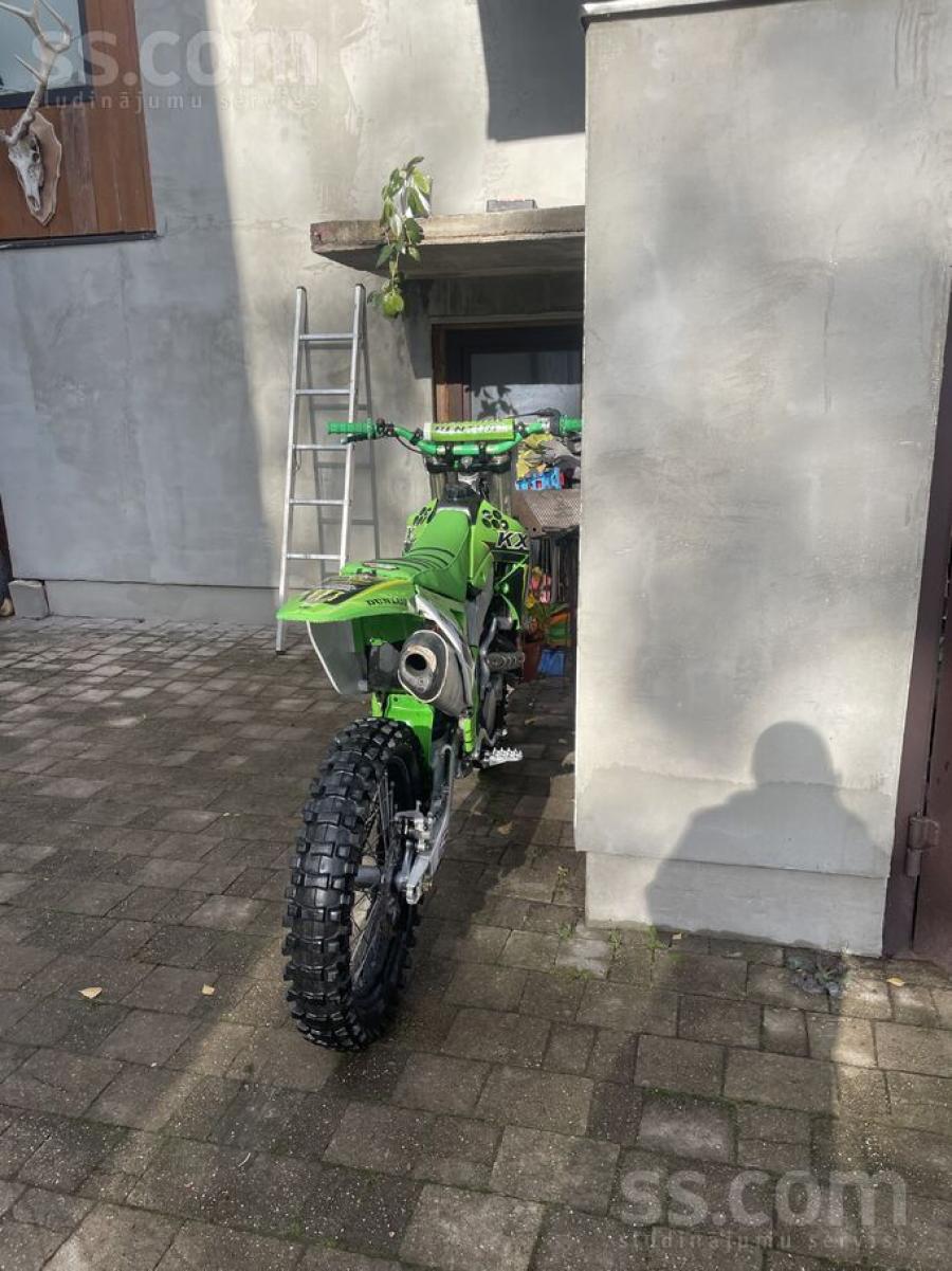 Kawasaki KX 450F 2013 Jelgava, ar dzinēja tilpumu 0.45 L un nobraukumu 0 tūkst. km par 3100 €, foto 4 vietnē AUTOMOTO.COM.LV