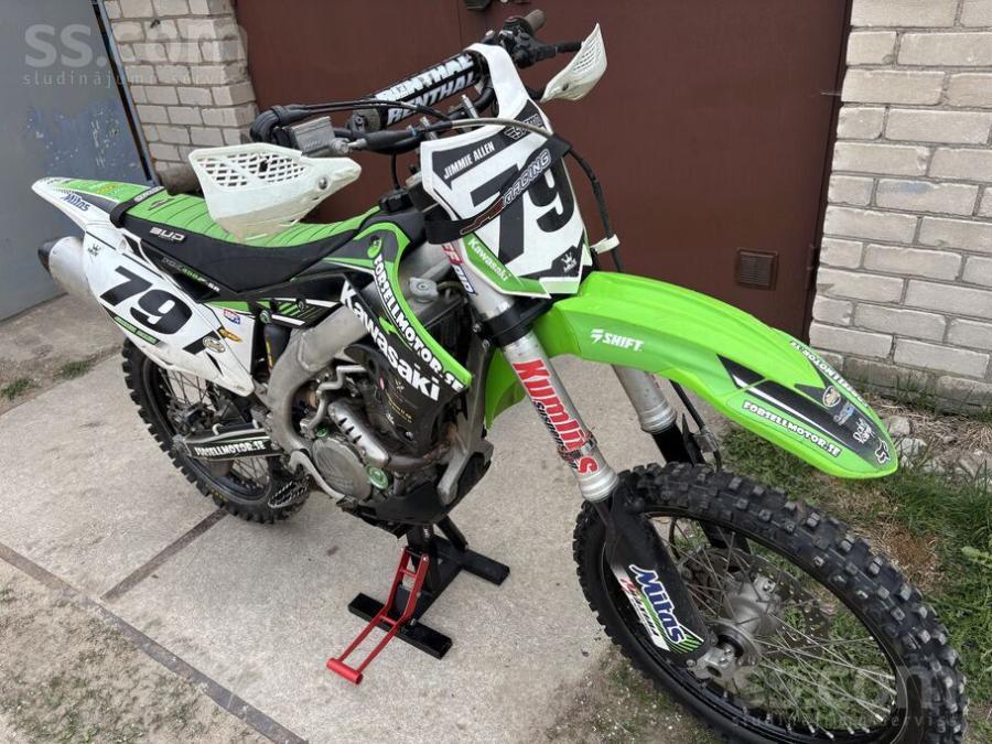 Кавасаки KX 450F 2015 в Рига, объемом двигателя 0.45 л и пробегом 0 тыс. км за 2750 €, фото 1 на AUTOMOTO.COM.LV