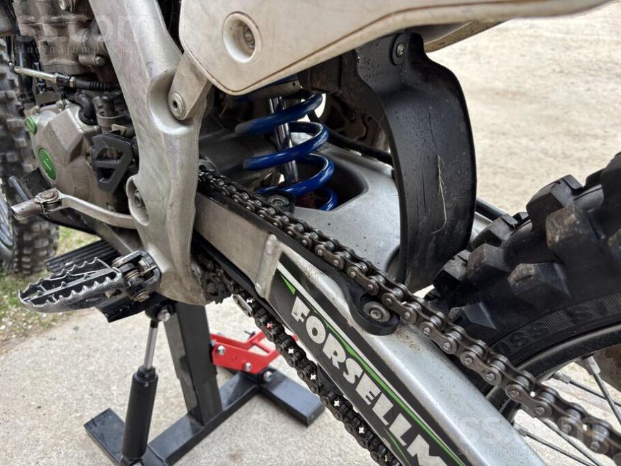 Кавасаки KX 450F 2015 в Рига, объемом двигателя 0.45 л и пробегом 0 тыс. км за 2750 €, фото 7 на AUTOMOTO.COM.LV