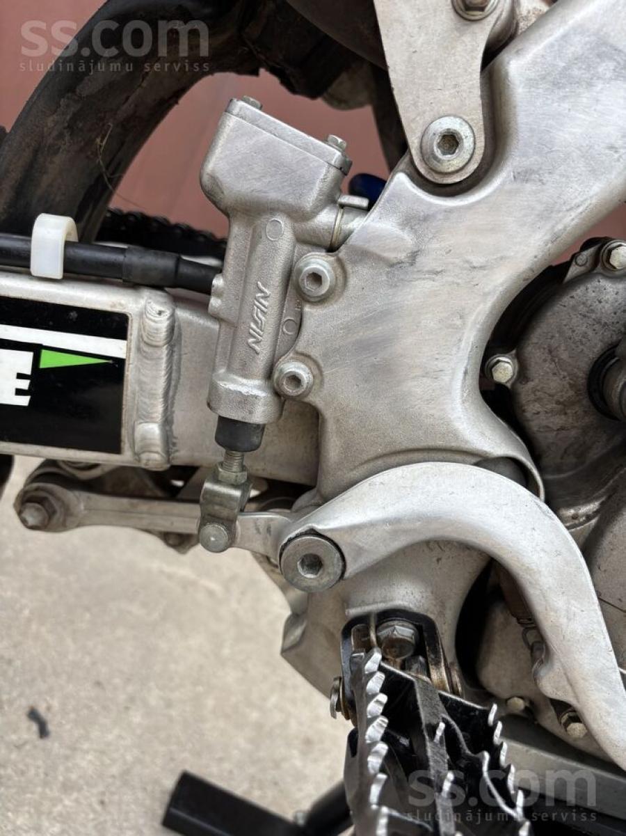 Кавасаки KX 450F 2015 в Рига, объемом двигателя 0.45 л и пробегом 0 тыс. км за 2750 €, фото 9 на AUTOMOTO.COM.LV