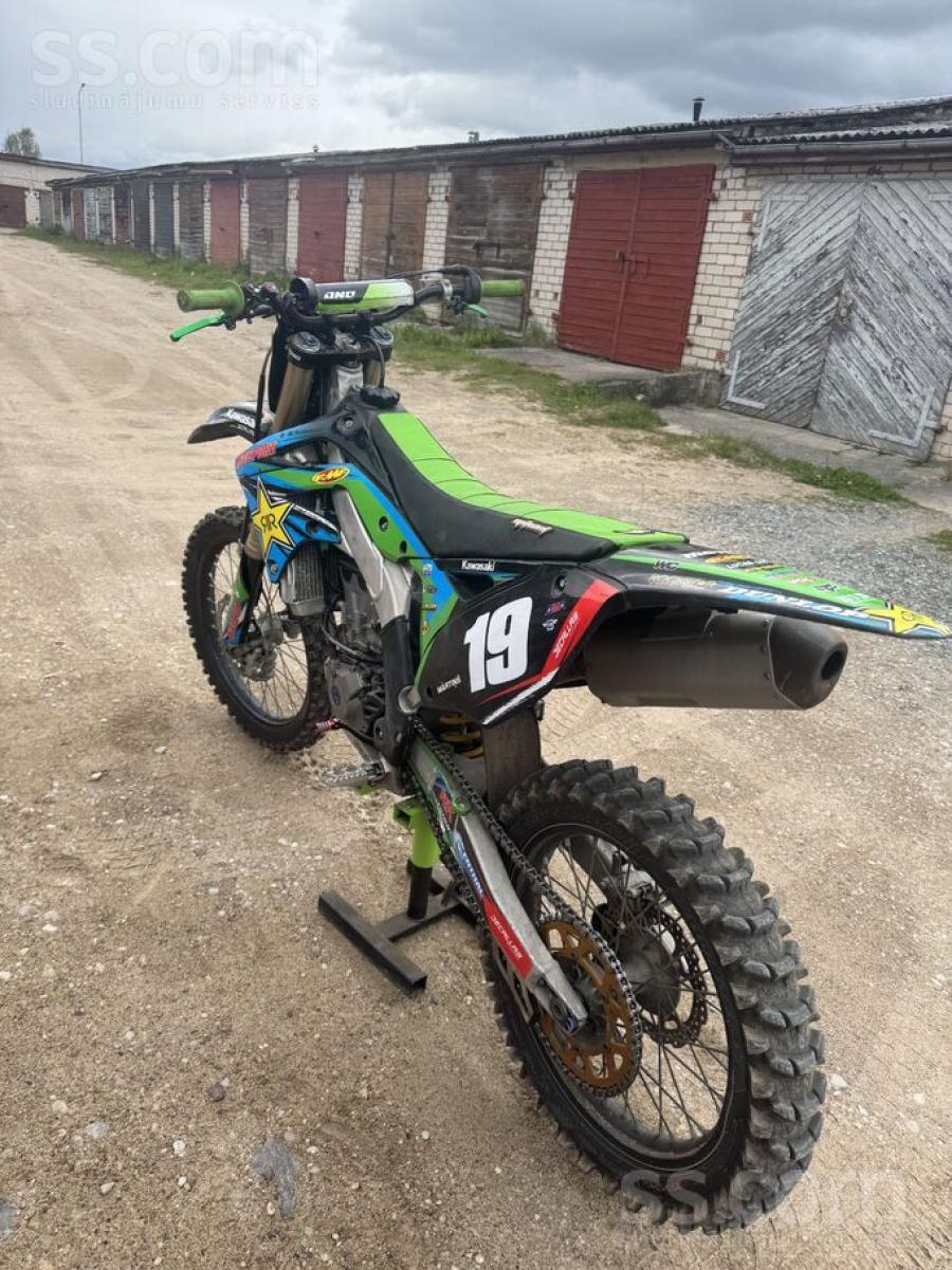 Кавасаки KX 450F 2015 в Кулдига, объемом двигателя 0.45 л и пробегом 0 тыс. км за 2550 €, фото 1 на AUTOMOTO.COM.LV