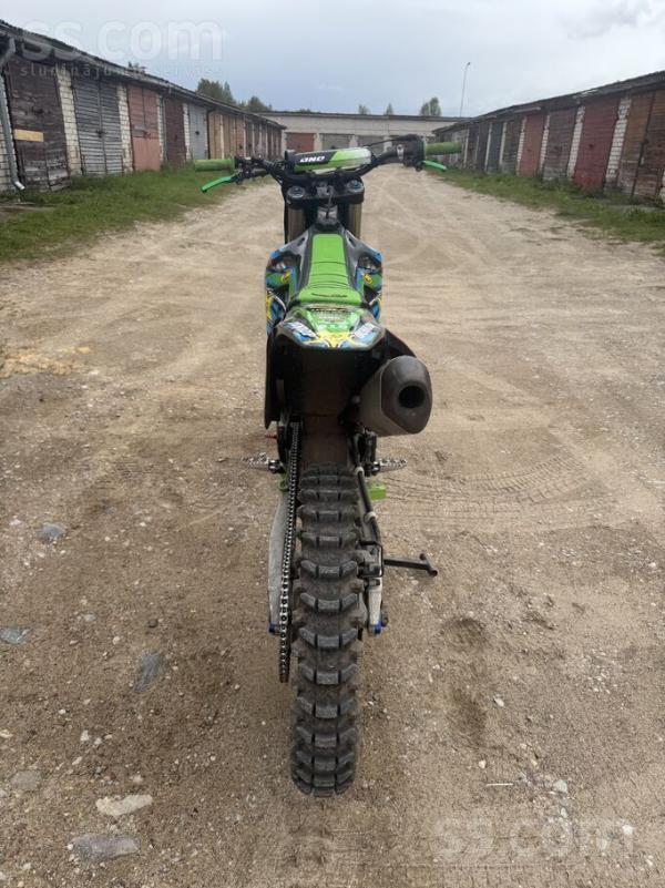 Kawasaki KX 450F 2015 Kuldīga, ar dzinēja tilpumu 0.45 L un nobraukumu 0 tūkst. km par 2550 €, foto 2 vietnē AUTOMOTO.COM.LV