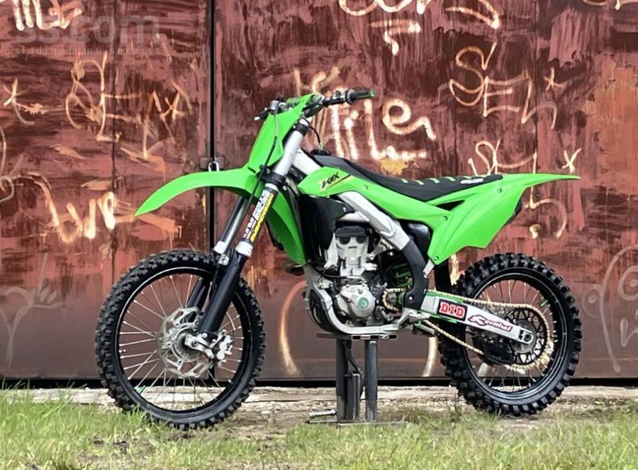 Kawasaki KX 450F 2016 Ogre, ar dzinēja tilpumu 0.45 L un nobraukumu 0 tūkst. km par 4100 €, foto 3 vietnē AUTOMOTO.COM.LV