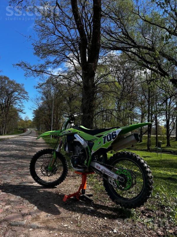 Kawasaki KX 450F 2017 Saldus, ar dzinēja tilpumu 0.45 L un nobraukumu 0 tūkst. km par 2750 €, foto 1 vietnē AUTOMOTO.COM.LV