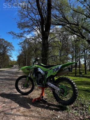Kawasaki KX 450F 2017 Saldus, ar dzinēja tilpumu 0.45 L un nobraukumu 0 tūkst. km par 2750 €, foto 1 vietnē AUTOMOTO.COM.LV