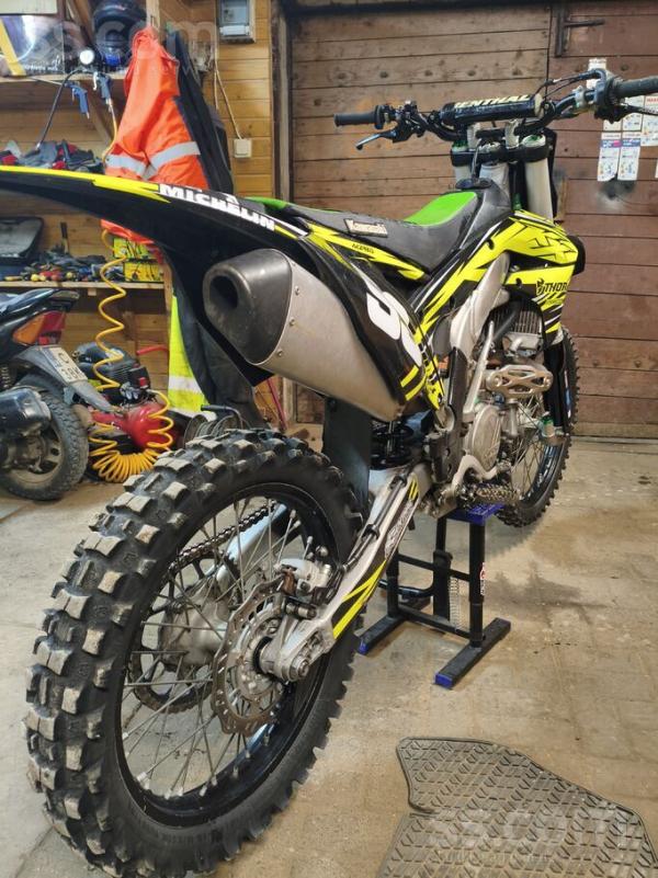 Kawasaki KX 450F 2017 in Rezekne, with an engine capacity of 0.45 L and mileage of 0 thousand km for 2500 €, photo 7 on AUTOMOTO.COM.LV