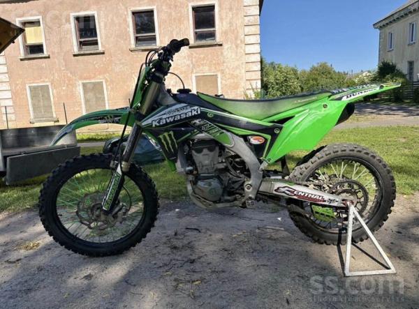 Kawasaki KX 450F 2018 Rēzekne, ar dzinēja tilpumu 0.45 L un nobraukumu 0 tūkst. km par 3250 €, foto 5 vietnē AUTOMOTO.COM.LV