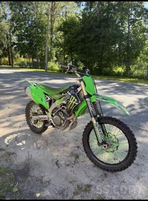 Kawasaki KX 450F 2018 Rēzekne, ar dzinēja tilpumu 0.45 L un nobraukumu 0 tūkst. km par 3250 €, foto 3 vietnē AUTOMOTO.COM.LV