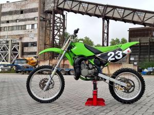 Зеленый Кавасаки KX 85 2000 в Тельшяй, объемом двигателя 0.08 л и пробегом 0 тыс. км за 999 €, фото 3 на AUTOMOTO.COM.LV