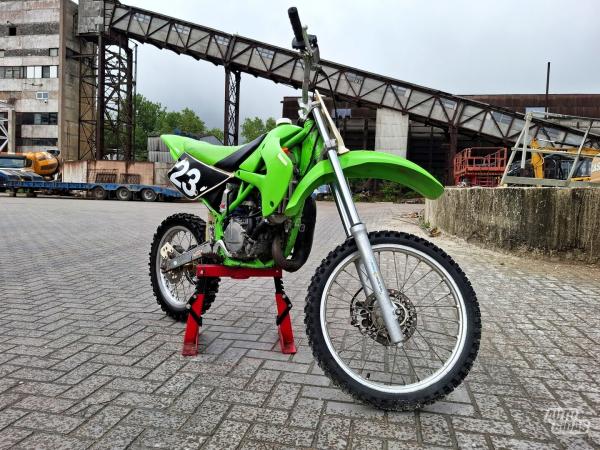 Zaļš Kawasaki KX 85 2000 Telšiai, ar dzinēja tilpumu 0.08 L un nobraukumu 0 tūkst. km par 999 €, foto 7 vietnē AUTOMOTO.COM.LV