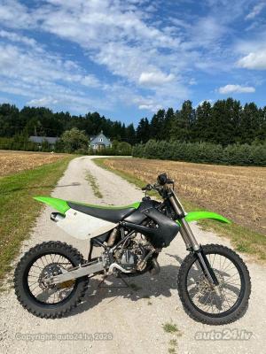Зеленый Кавасаки KX 85 2010 в Таллин, объемом двигателя 85.00 л и пробегом 0 тыс. км за 1500 €, фото  на AUTOMOTO.COM.LV